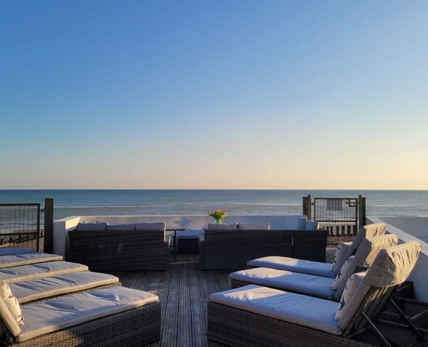 Luxury Beach Front Holiday Rentals in West Sussex England