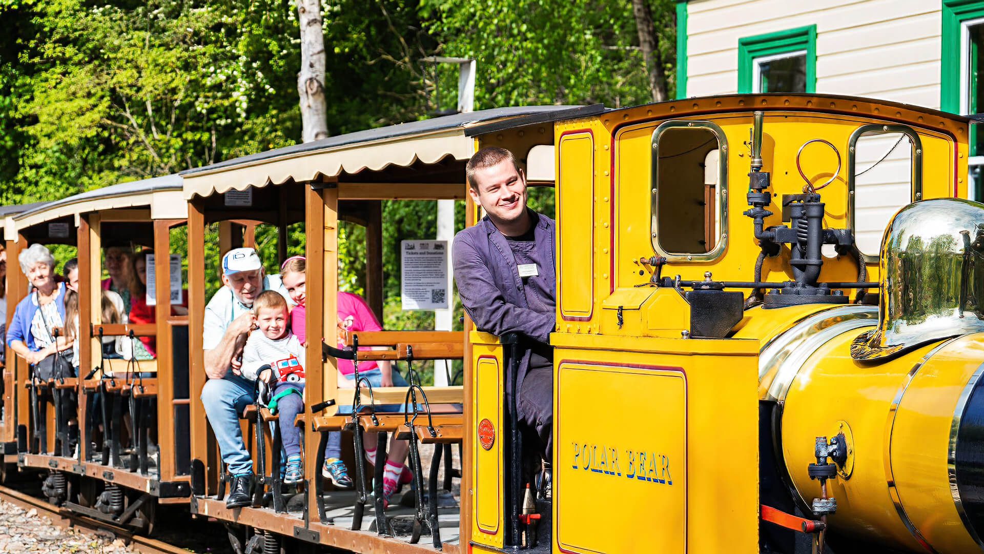 Unforgettable Family Beach House Easter Breaks.